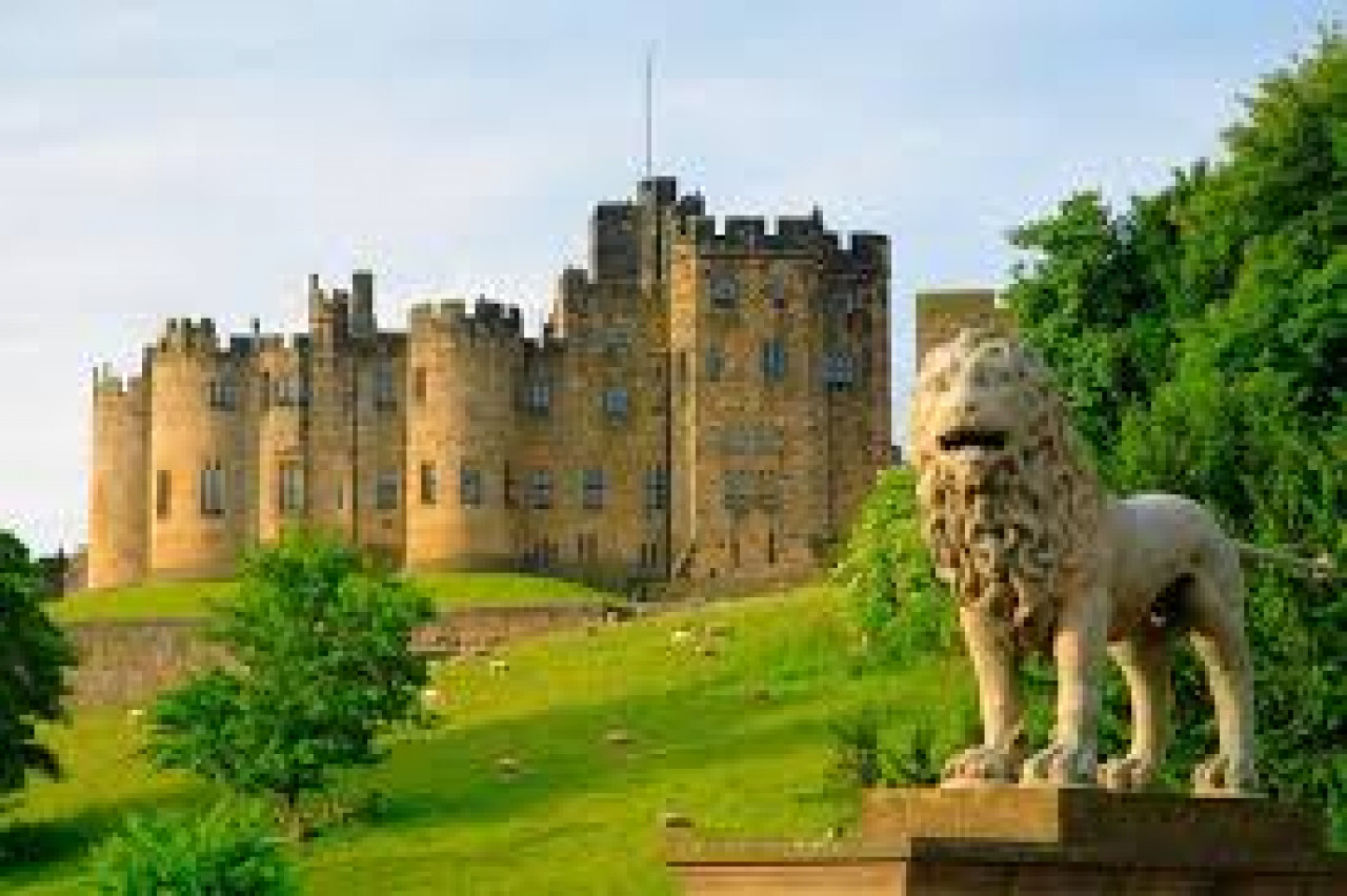 Alnwick Castle Map